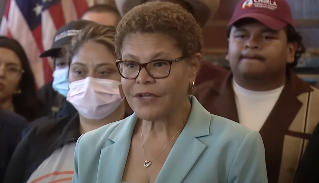 LA Mayor Clashes With ICE Agents, Calls Immigration Operation ‘Un ...