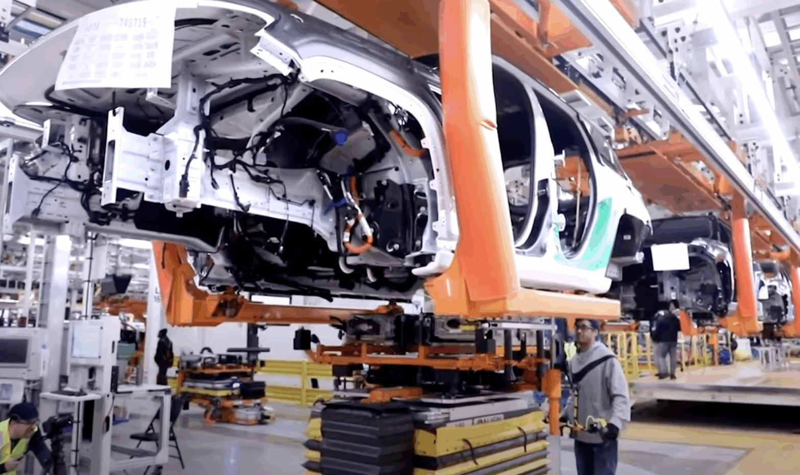 Major American Automaker Shifts Production from Canada Back to US ...